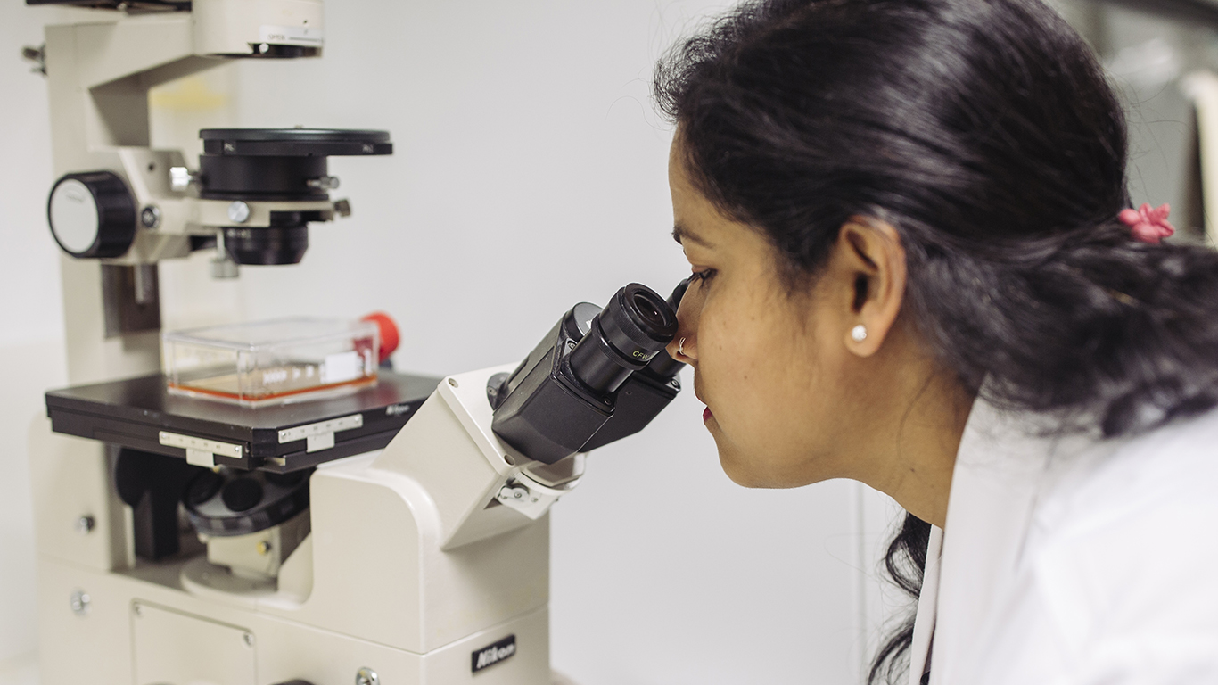 Exosomes as drug delivery tool for retinal degeneration to stop ...